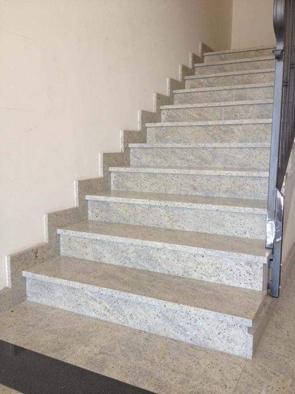 Granit Alb - Soluția Durabilă pt Pardoseli, Trepte, Glafuri, Blat Insulă